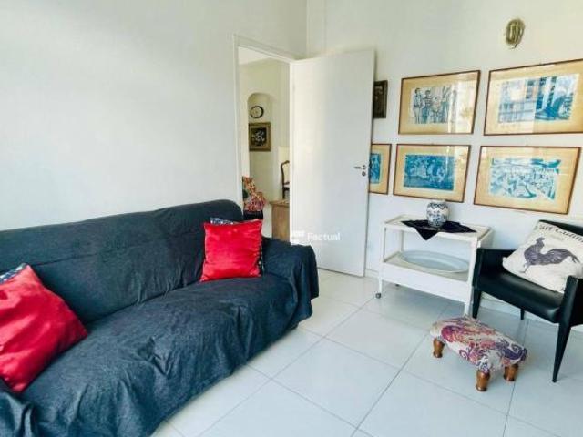 Cobertura Duplex à venda na Praia da Pitangueiras no Guarujá / SP