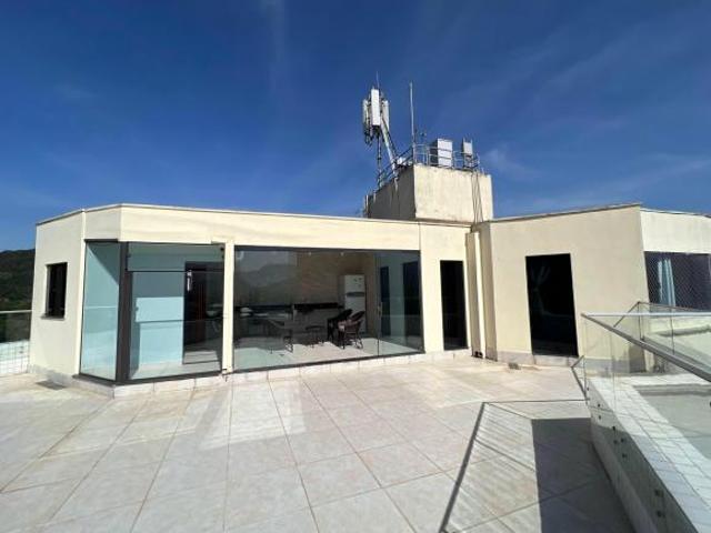 Cobertura duplex à venda na Praia da Tabatinga