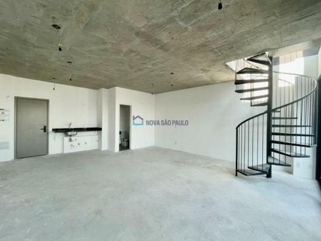 Cobertura duplex à venda, na Vila Olímpia, 77m²