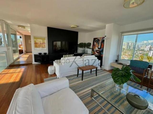 Cobertura Duplex Brooklin 4 Suítes 420m²