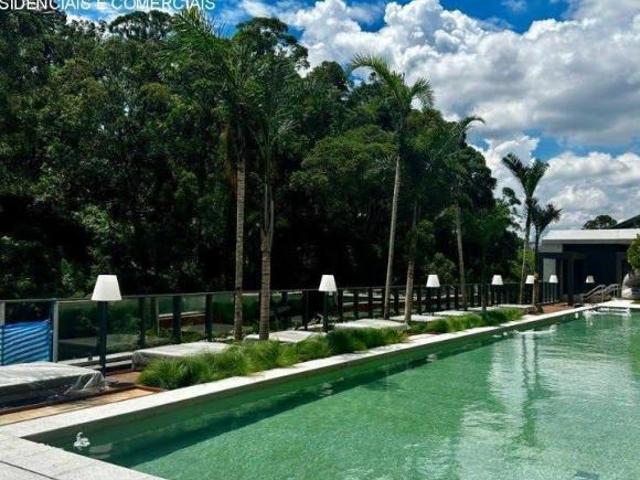 Cobertura Duplex com 4 suites 5 vagas a venda no Panamby
