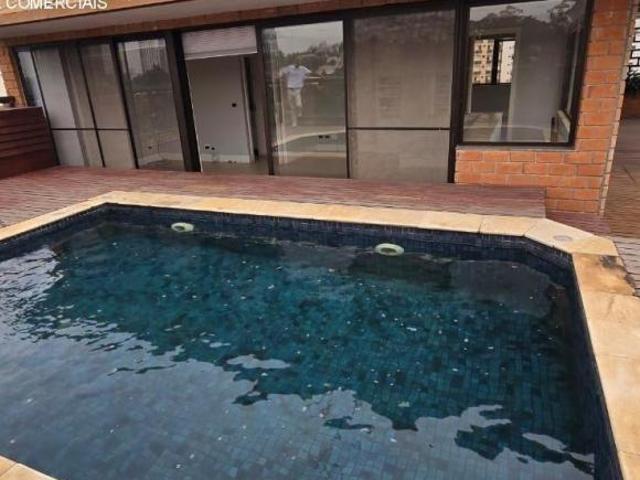 Cobertura Duplex com 5 suítes 4 vagas a venda no Real Parque