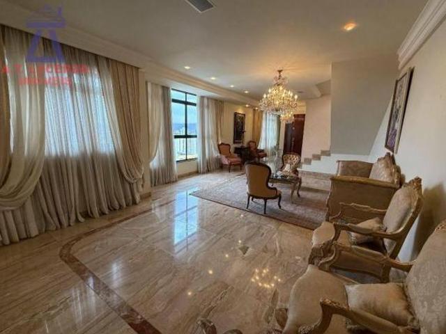 Cobertura Duplex com 600 m² Centro