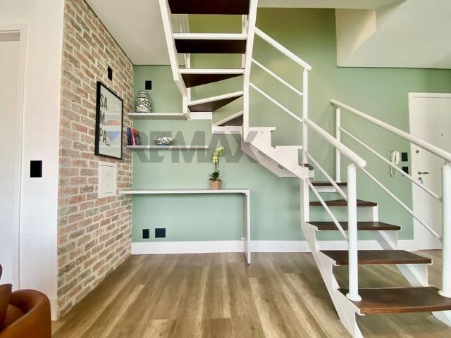 Cobertura Duplex com 82m², 2 suítes e 2 vagas na Bela Vista