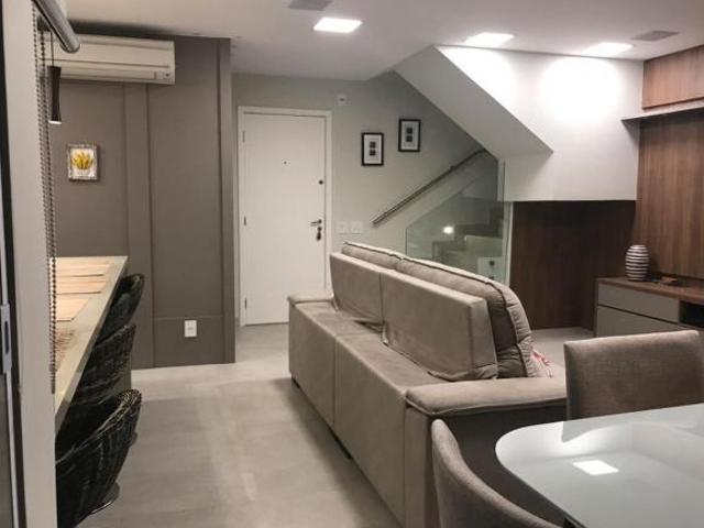 Cobertura Duplex, com 105m de area util, 2 dorms 2 vagas de garagem no Campo Belo