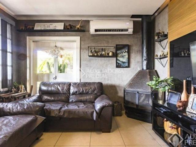 Cobertura duplex com 170m² no Passo da Areia