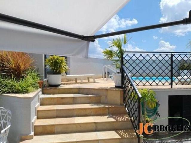 Cobertura duplex com 181 m², 3 Dormitórios com armário embutido, sendo 1 suíte, 2 Vagas