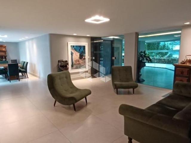 Cobertura Duplex com 229m², 3 dormitórios, sendo 1 suíte, 2 vaga de garagem no Moinhos de Vento Po