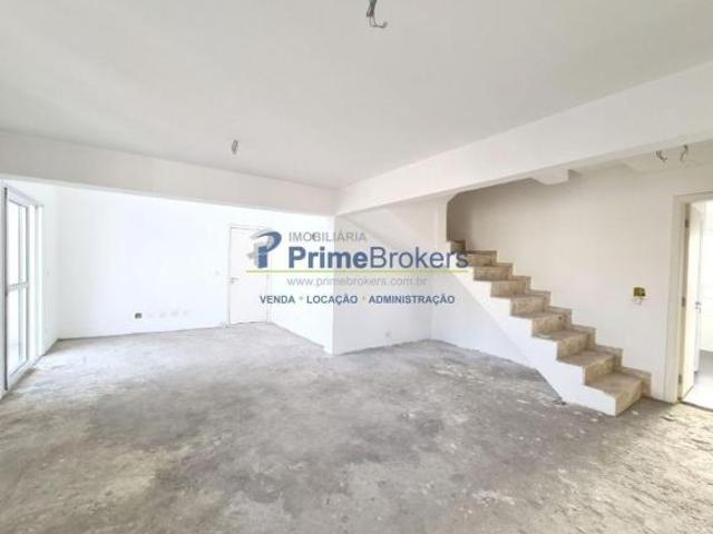 Cobertura duplex com 234 m², 4 dormitórios sendo 2 suítes e 3 vagas Moema