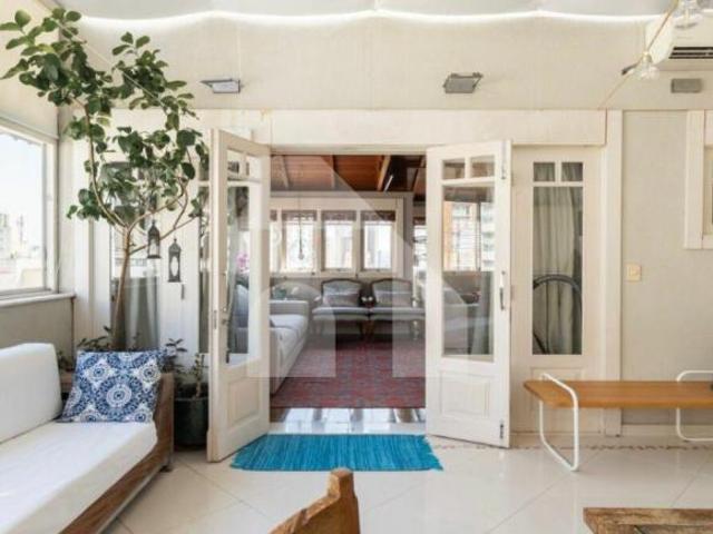 Cobertura Duplex com 2 dormitórios na Santa Cecília