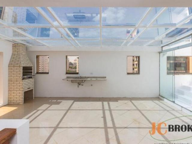 Cobertura duplex com 300m² de área útil, 4 dormitórios sendo 2 suítes, 4 vagas