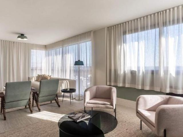 Cobertura duplex com 336 m² privativos, 3 suítes e piscina privativa no Piet Mondrian