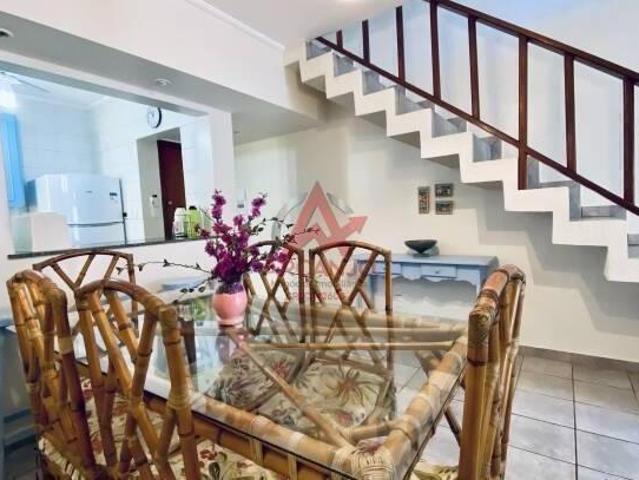 Cobertura duplex com 3 dormitórios na Praia Grande