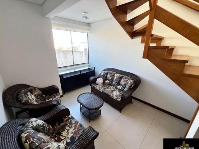 Cobertura duplex com 3 dormitórios no centro de Tramandaí