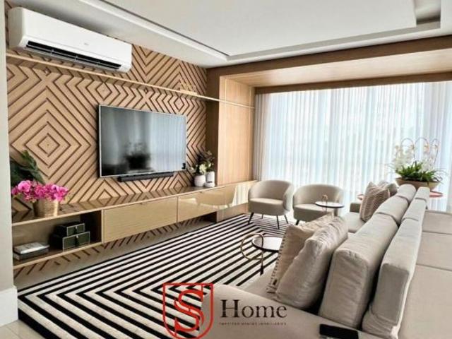 Cobertura duplex com 3 suítes e 3 vagas à venda no Juvevê