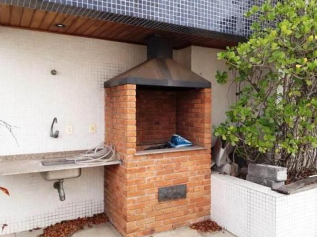 COBERTURA DUPLEX COM TRÊS SUÍTES E TRÊS VAGAS DE GARAGEM