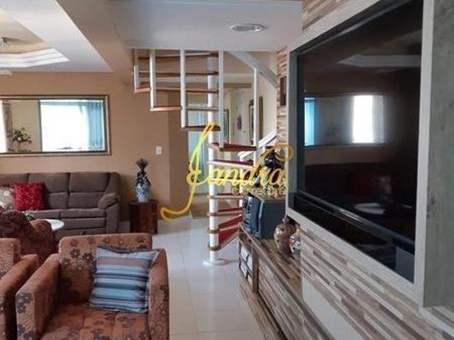 Cobertura duplex com vista eterna com 3 dormitórios e 02 boxes