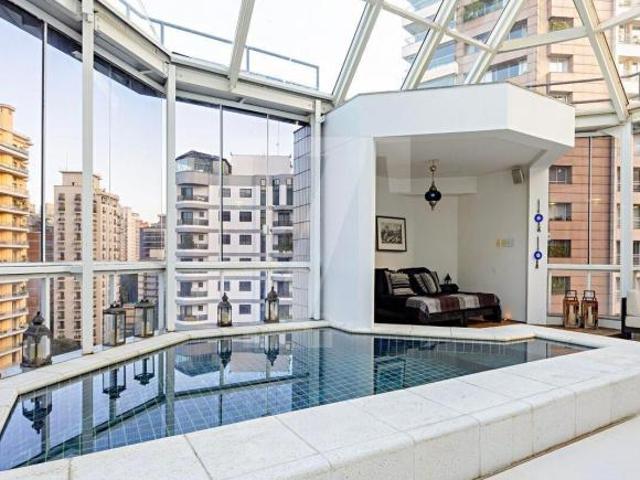 Cobertura duplex com vista excepcional próxima ao Parque Ibirapuera