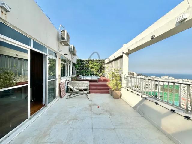 Cobertura duplex com vista para o mar e Dois Irmãos em Ipanema