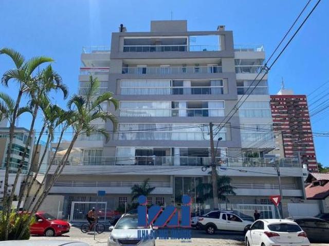 Cobertura duplex com vista para o mar em Caiobá