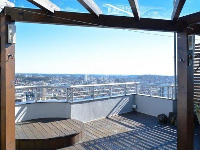 Cobertura Duplex com vista para Cidade, 5 dormitórios sendo 2 Suíte, 03 vagas em Caxias do Sul !