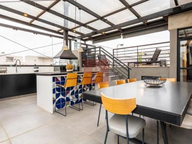 Cobertura duplex com amplo espaço de lazer, Piscina e churrasqueira