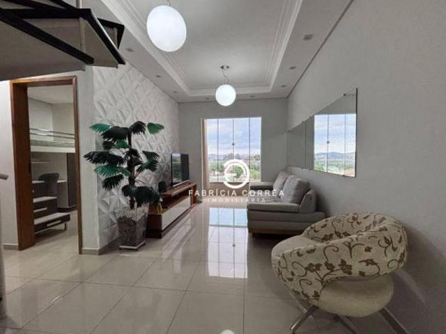 Cobertura Duplex com Móveis Planejados e Terraço Privativo