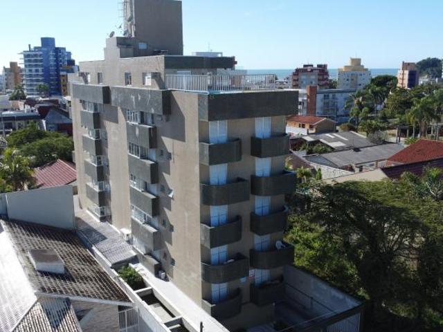 COBERTURA DUPLEX COM POTENCIAL DE RETROFIT EM GUARATUBA