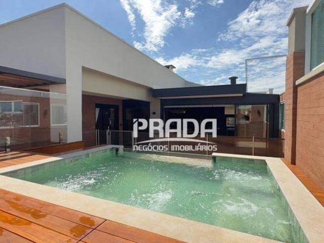 Cobertura duplex de alto padrão á venda