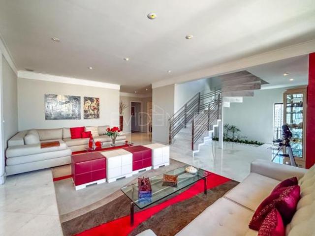 Cobertura Duplex de Alto Padrão à venda na Mooca com 523 m² | 4 Suítes | 6 Vagas | Piscina