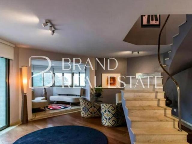 Cobertura duplex de Alto Padrão com 476,00 m² 3 quartos e 4 vagas, Terraço com piscina privativa!