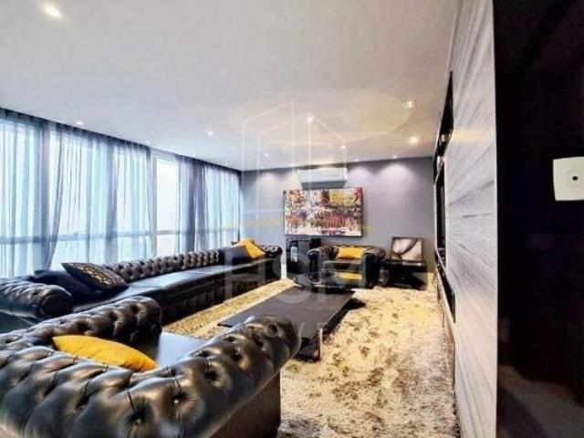 Cobertura Duplex de Alto Padrão com 3 Suítes e 4 Vagas no Centro de Santo André 227m²