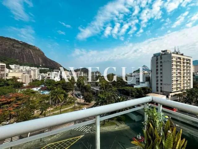 Cobertura Duplex de luxo no Humaitá, 173m², 2 Quartos, suíte com vaga Vista Lagoa