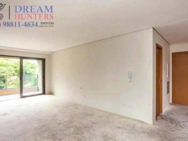 Cobertura Duplex de 142m² no bairro Ahú, com 2 suítes, 4 banheiros e 2 vagas de garagem