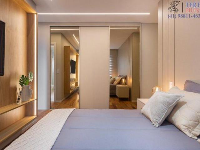 Cobertura Duplex de 197m² no bairro Cabral, com 3 suítes, 4 banheiros e 3 vagas de garagem