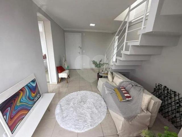 Cobertura duplex de 103 m² com 2 quartos à venda em Bacacheri
