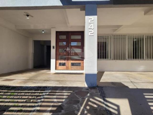 Cobertura duplex de 2 dorm. no Menino Deus