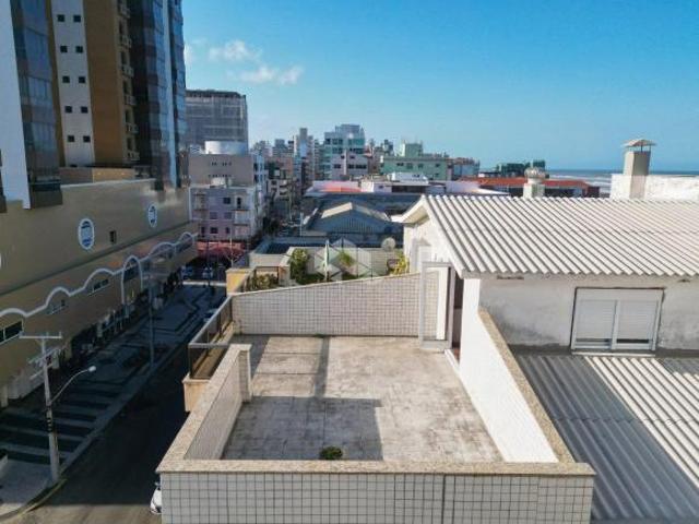 Cobertura Duplex de 2 dormitórios sendo 1 suíte com 2 vagas de garagem no Centro de Capão da Canoa!