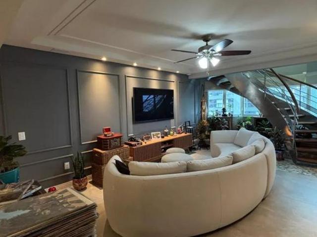 Cobertura Duplex de 3 Suítes com 300m², Frente, Jardim – Santo André Aceita Financiamento/Permuta