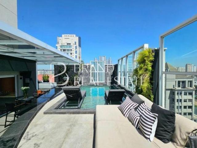 Cobertura Duplex Exclusiva: 305m², Piscina com Pedra Hijau e Vista Panorâmica