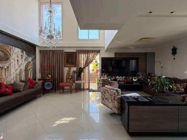 Cobertura Duplex Exclusiva no Bairro Jardim | 467m², Piscina Privativa, 4 Suítes e 3 Vagas!