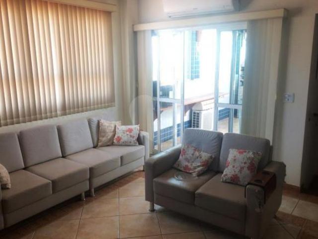 Cobertura duplex Edifício Aquarius