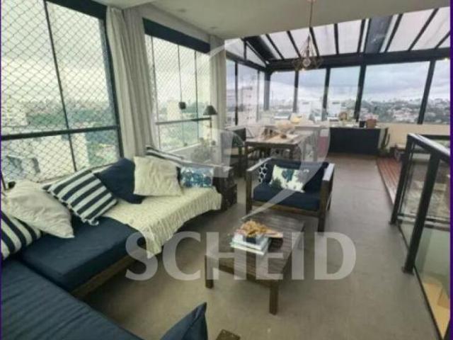 COBERTURA DUPLEX EM MOEMA COM 140M² 3 QUARTOS SENDO 2 SUÍTES E 1 VAGA PORTEIRA FECHADA