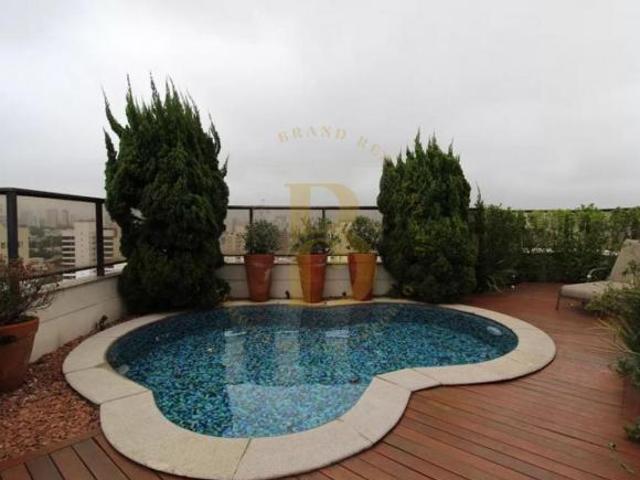 Cobertura duplex em Moema | 400m² | 4 dormitórios | 3 suítes | 3 vagas | com piscina| Reformada
