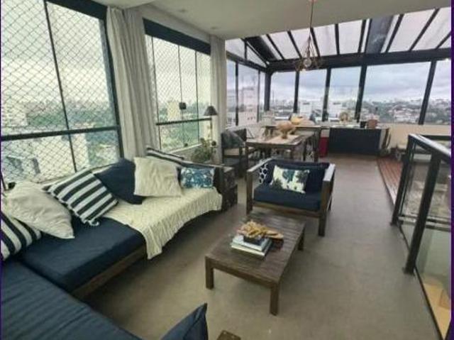 Cobertura Duplex em Indianópolis com 140m²