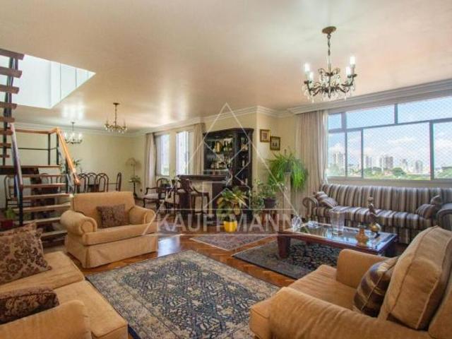 Cobertura Duplex em Perdizes 4 Dormitórios 2 Suítes, 4 Vagas de Garagem, 403m²