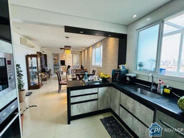 Cobertura Duplex em Santos com 3 Quartos e Lazer Completo
