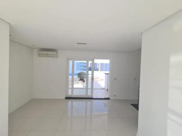 Cobertura Duplex Espaçosa e Impecável com Piscina e Churrasqueira
