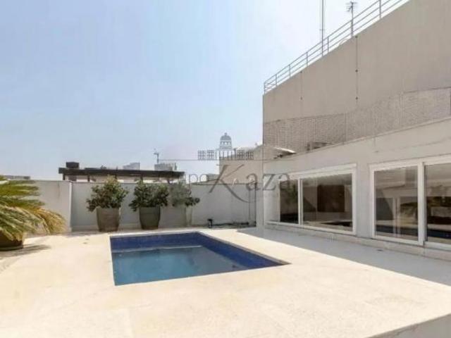 Cobertura Duplex Granja Julieta 4 Suítes 380m²