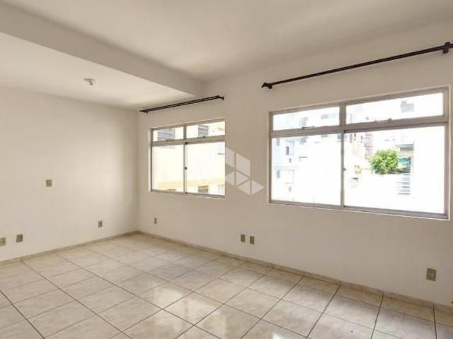 Cobertura Duplex localizada na Av. Itaimbé